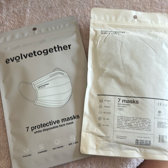Evolvetogether | Accessories | Evolvetogether Sealed Never Opened 7 Black 7 White Disposable ...